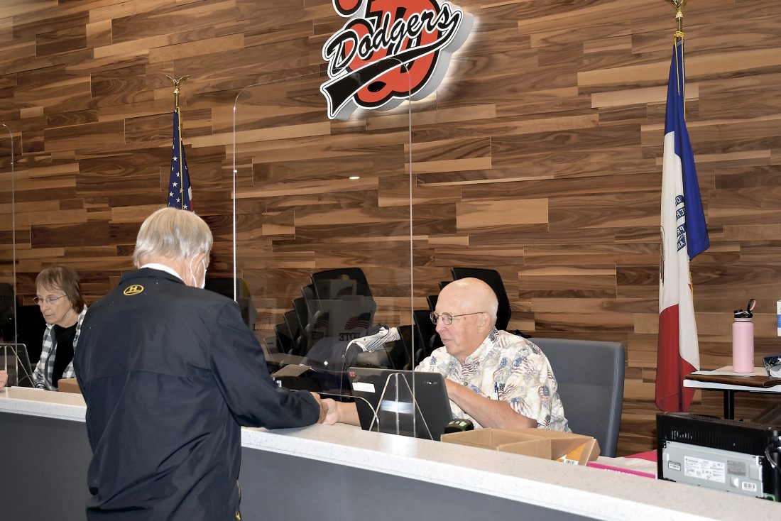 Pratt, Moritz secure seats | News, Sports, Jobs - Messenger News